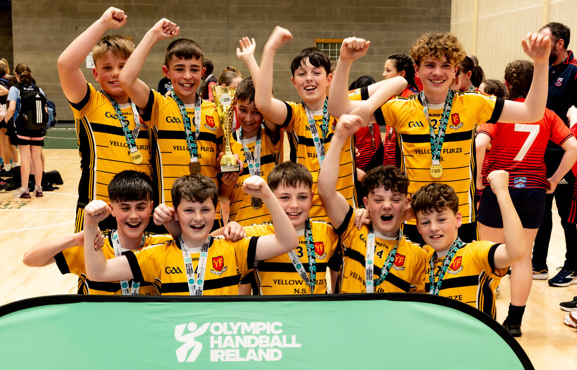 Olympic Handball For Kids: The Rules Of Mini Handball & What Equipment ...